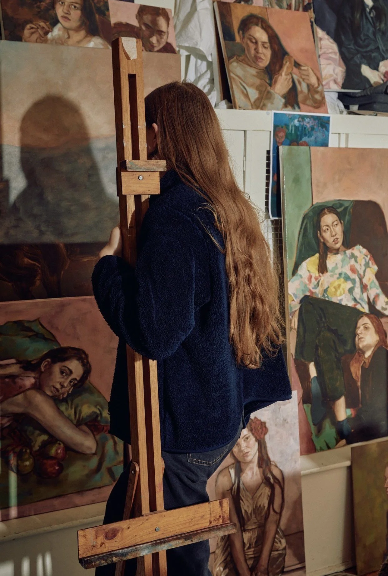 Sis Cowie — Hunter & Folk