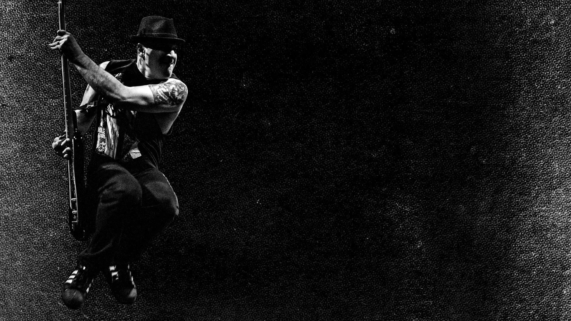 Alan Robert Official Site: Life of Agony & The Beauty of Horror