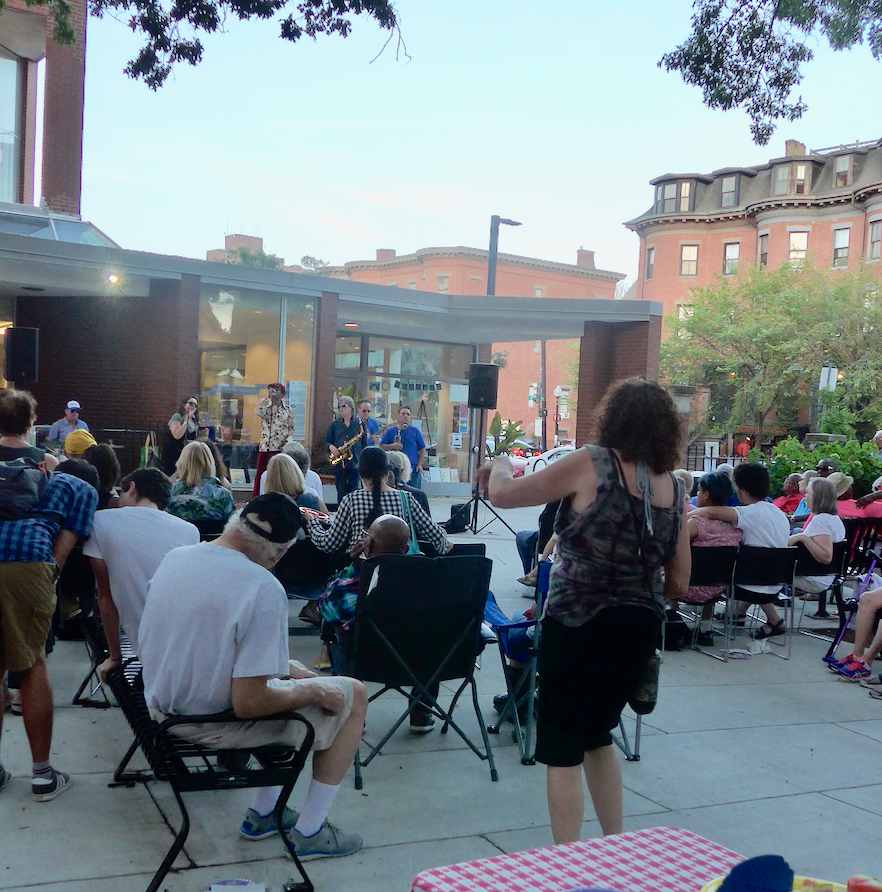 Five Outstanding Vocalists of the Nephrok! Allstar Band and Pat Loomis ...