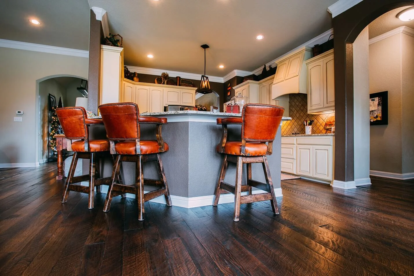 Oakline Floors - Best floors in TX!