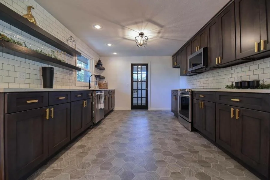 Vinyl — Mouery's Flooring