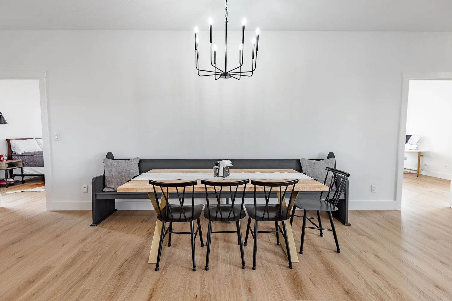 Springfield Oak — Mouery's Flooring