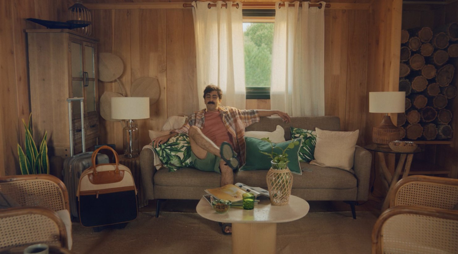 KELLY SINCLAIR SMITH COMMERCIALS — echo