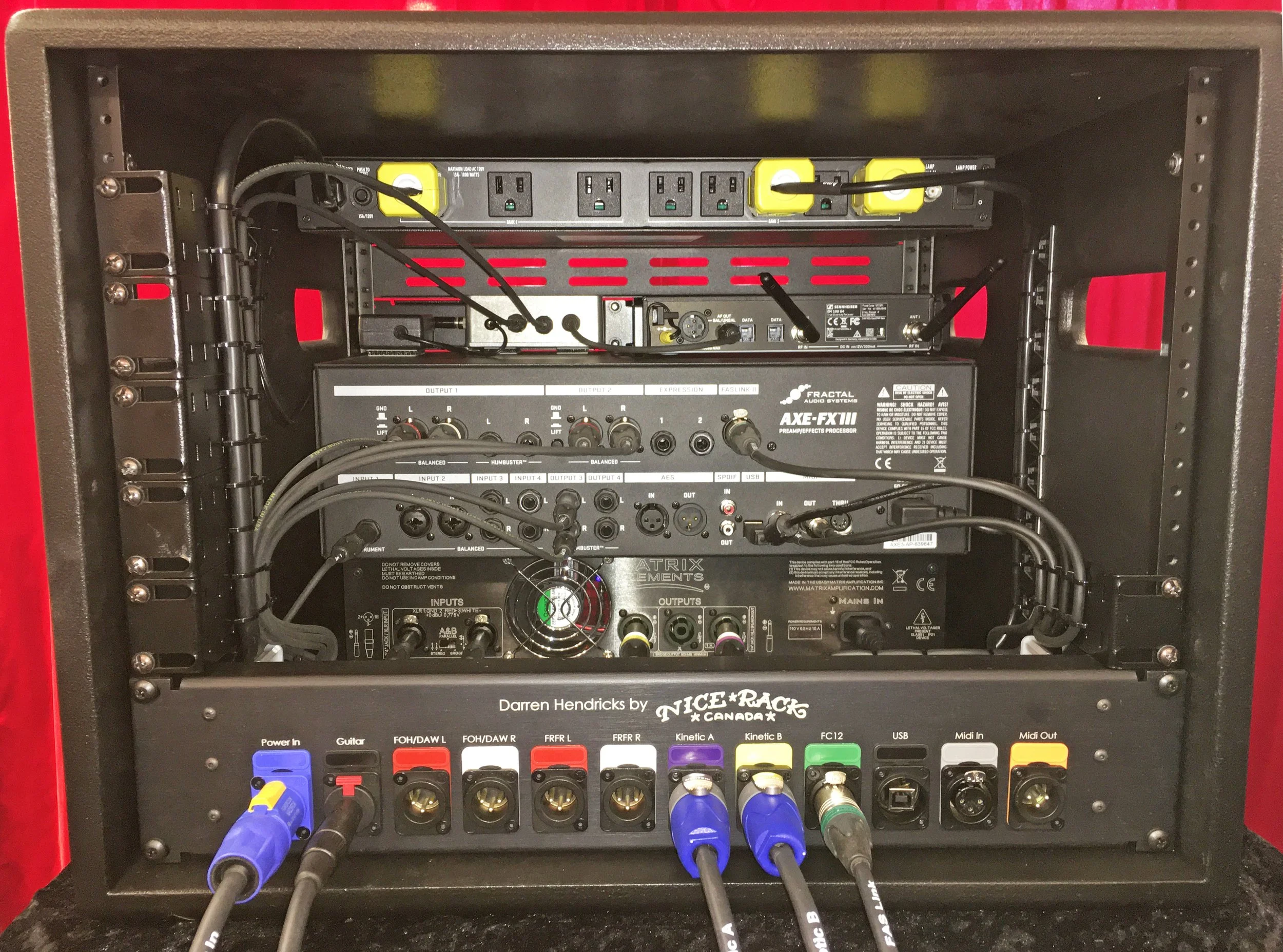 PHOTOS — Nice Rack Canada