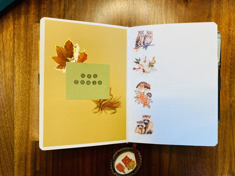 Autumn Vibes: How to Design a Cozy Junk Journal Planner for Fall ...