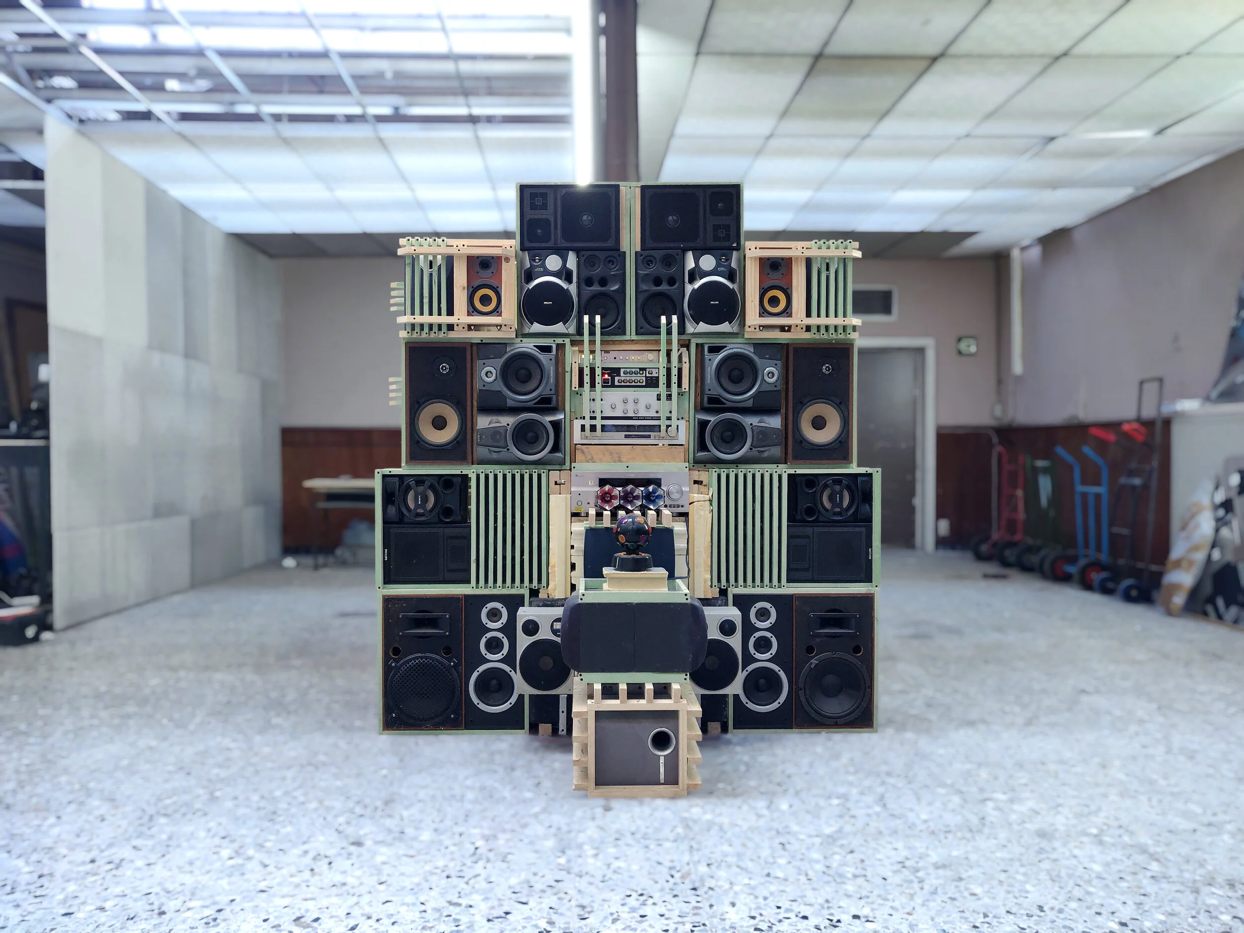The Wall of Sound — Simon Van Parys