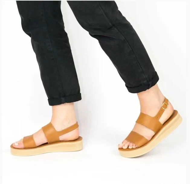 Sseko Designs: Fashion on a Mission — Elleanor + Indigo