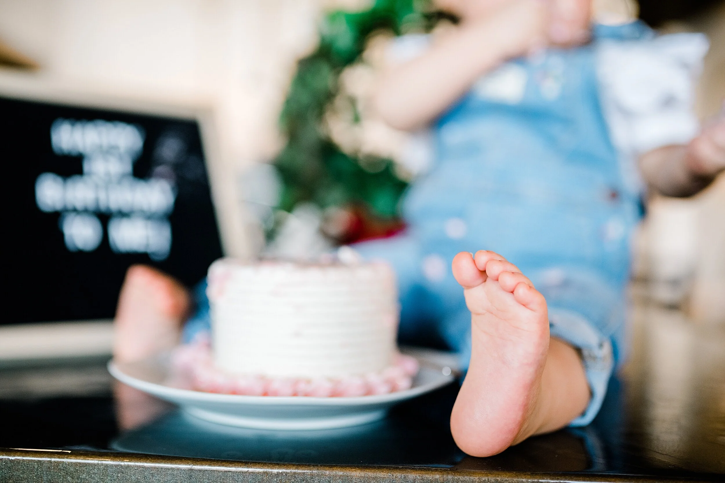 Gemma's Cake Smash at Craft Bakery — Pensacola Photographer | Natalie ...