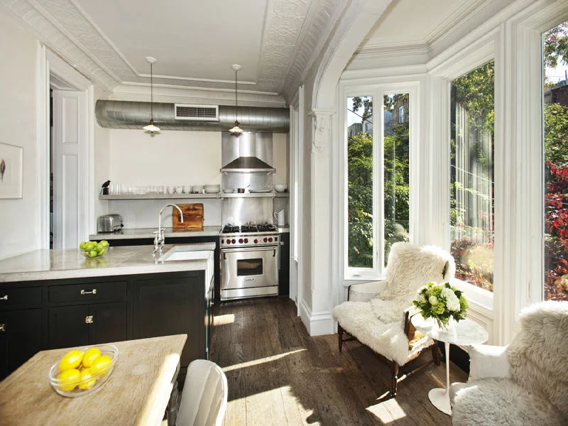 Create lounge seating in your kitchen | Airy Kitchens