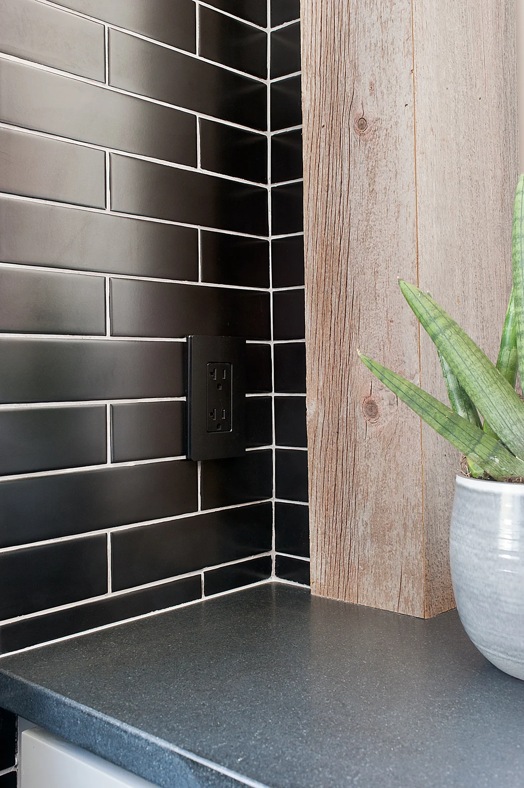 Where should you put kitchen outlets? | Airy Kitchens