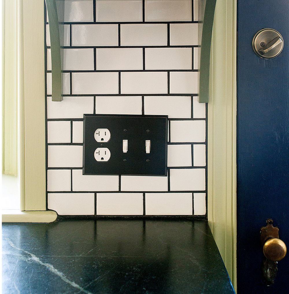 Where should you put kitchen outlets? | Airy Kitchens