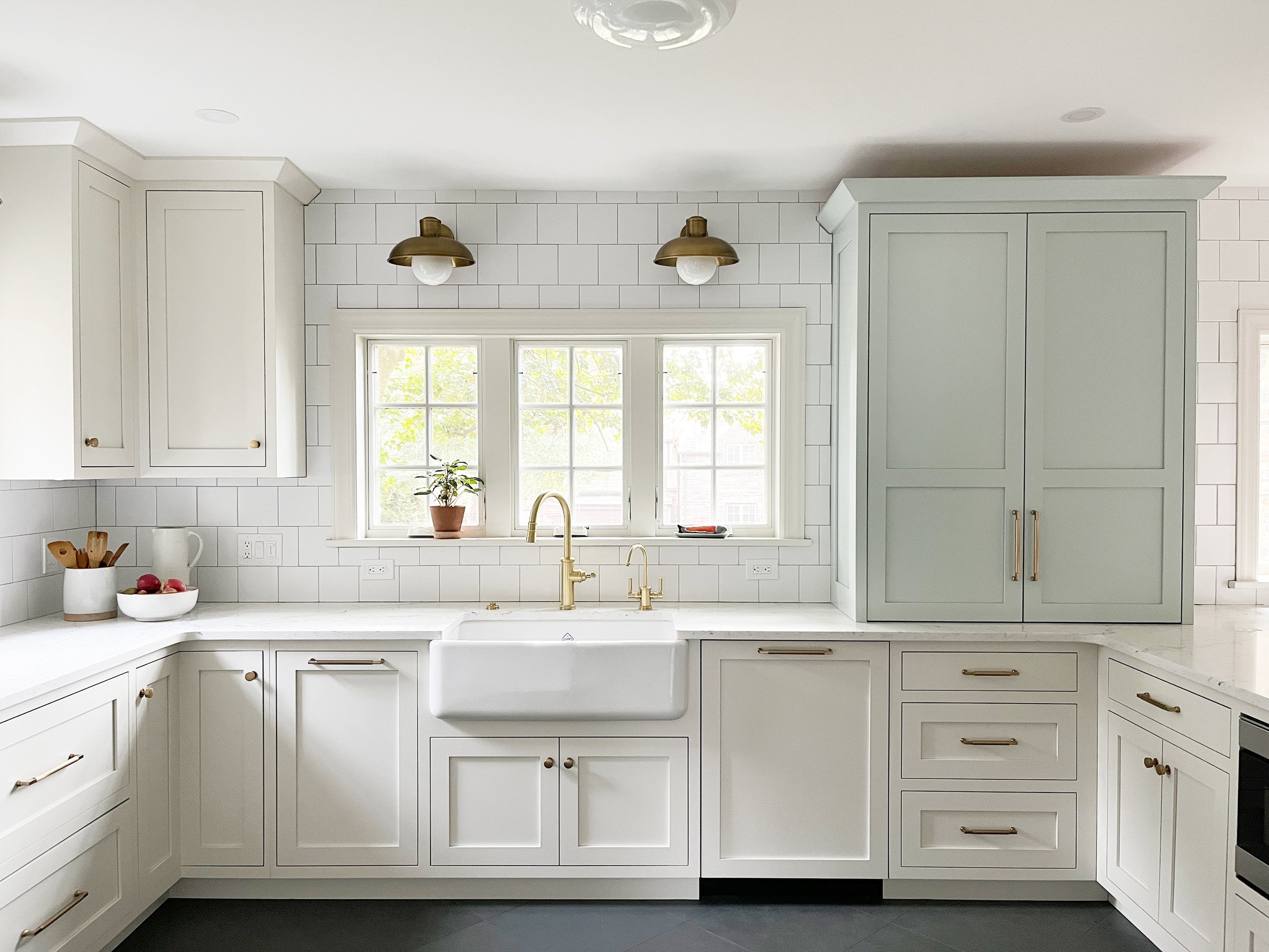 How To Create An Open Floor Plan In An Old House | Airy Kitchens