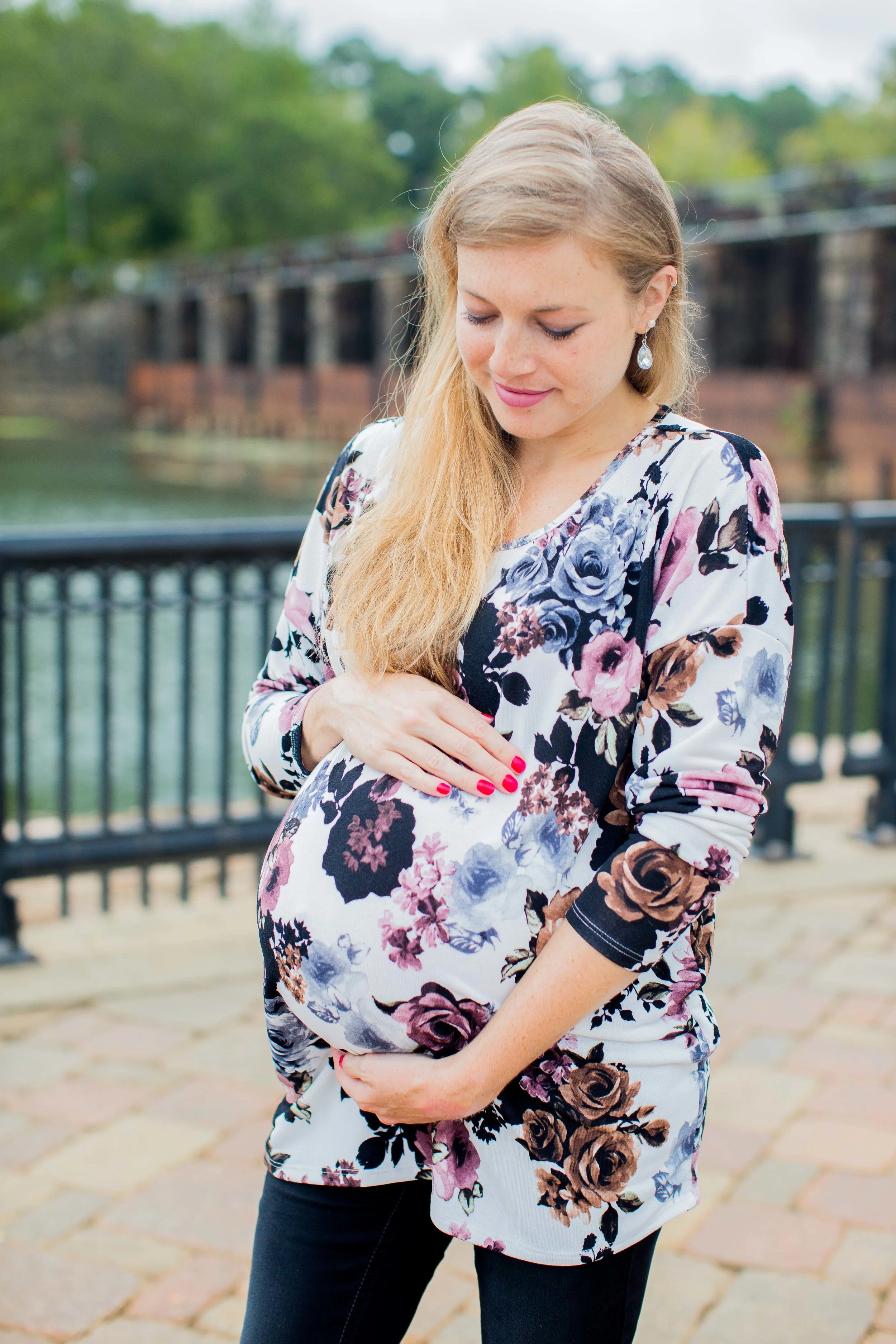 Comfy Statement Maternity Tops — Value Minded Mama