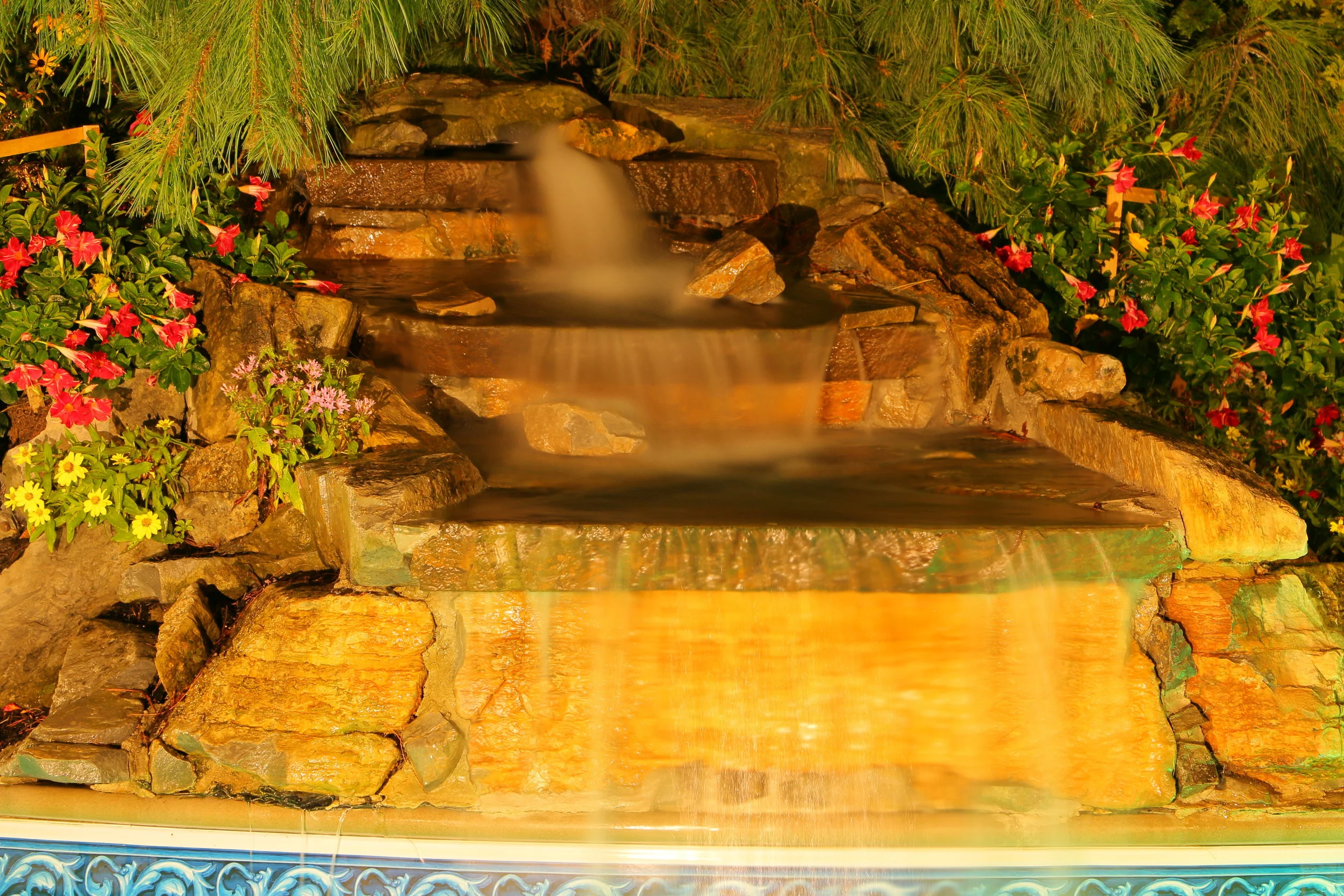 Centereach, NY - Backyard Landscape Resort with Patio, Swimming Pool ...
