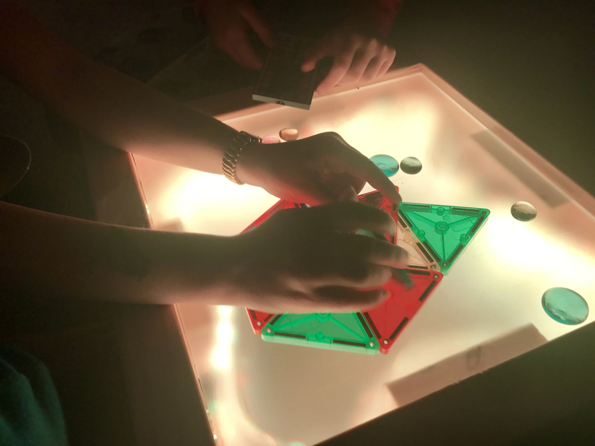 How-to Guide: Reggio-Inspired Light & Shadow — Reggio-Inspired Teaching ...