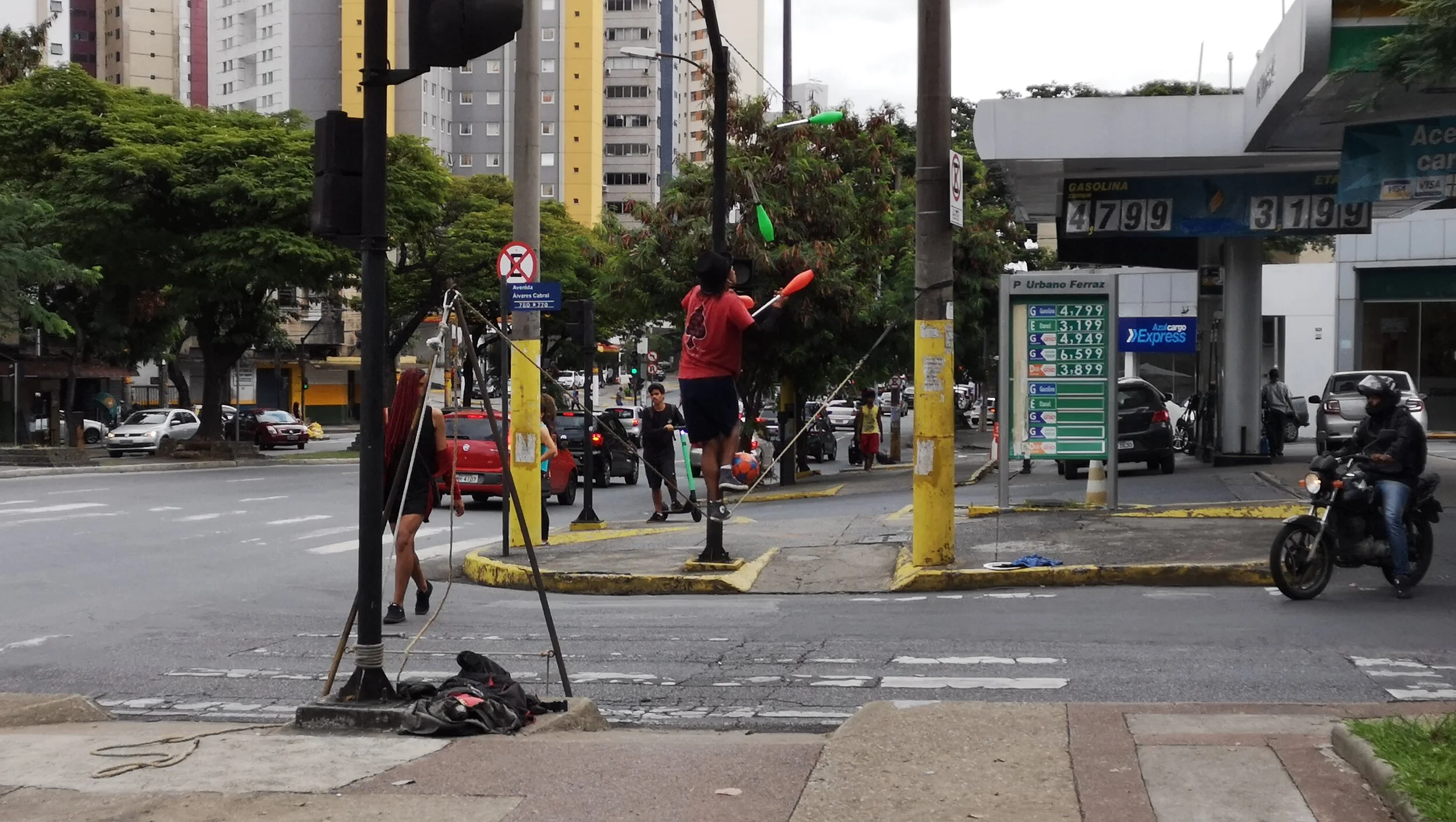 The Business Behind Being Stuck #3: South America’s traffic light ...