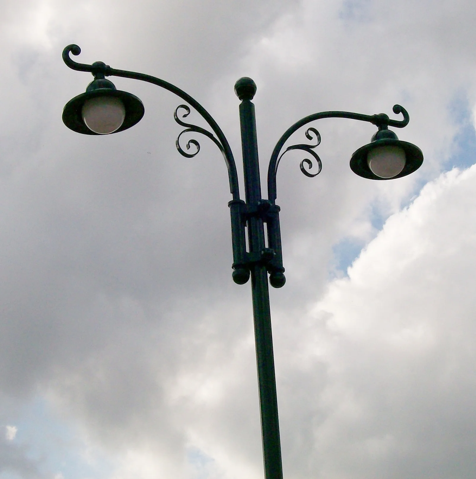 Lamp Poles - Heritage Castings
