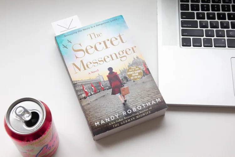 Book Feature - The Secret Messenger by Mandy Robotham