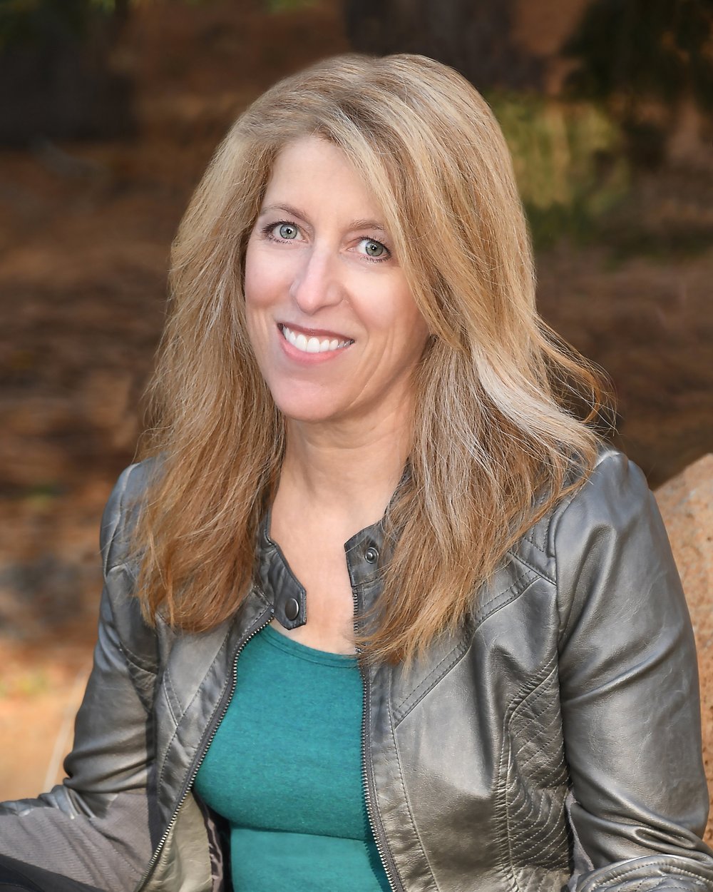 25 Contemporary Romance Authors You Should Know