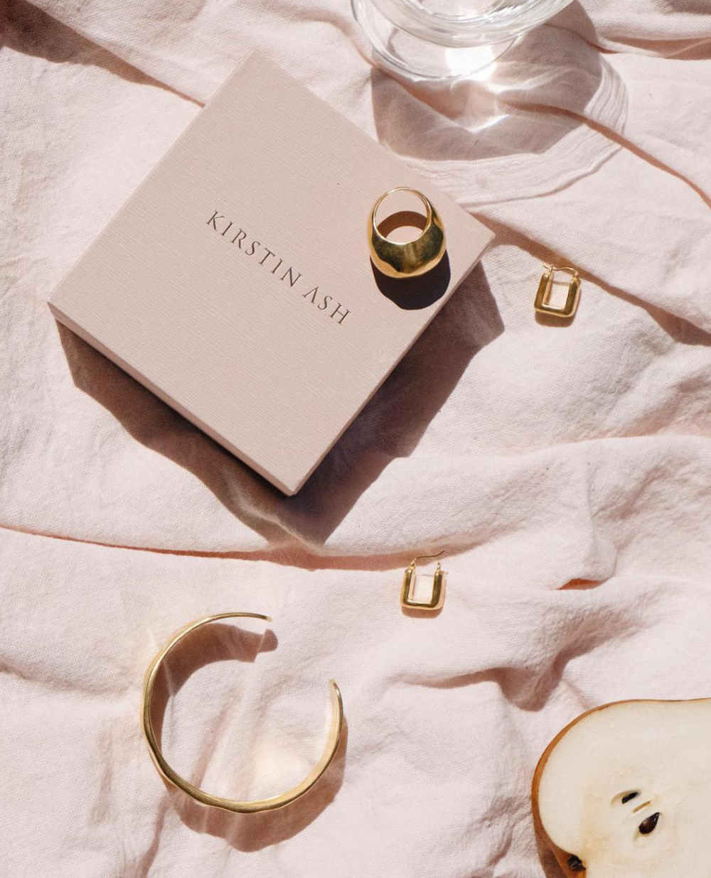 salt creative studio.