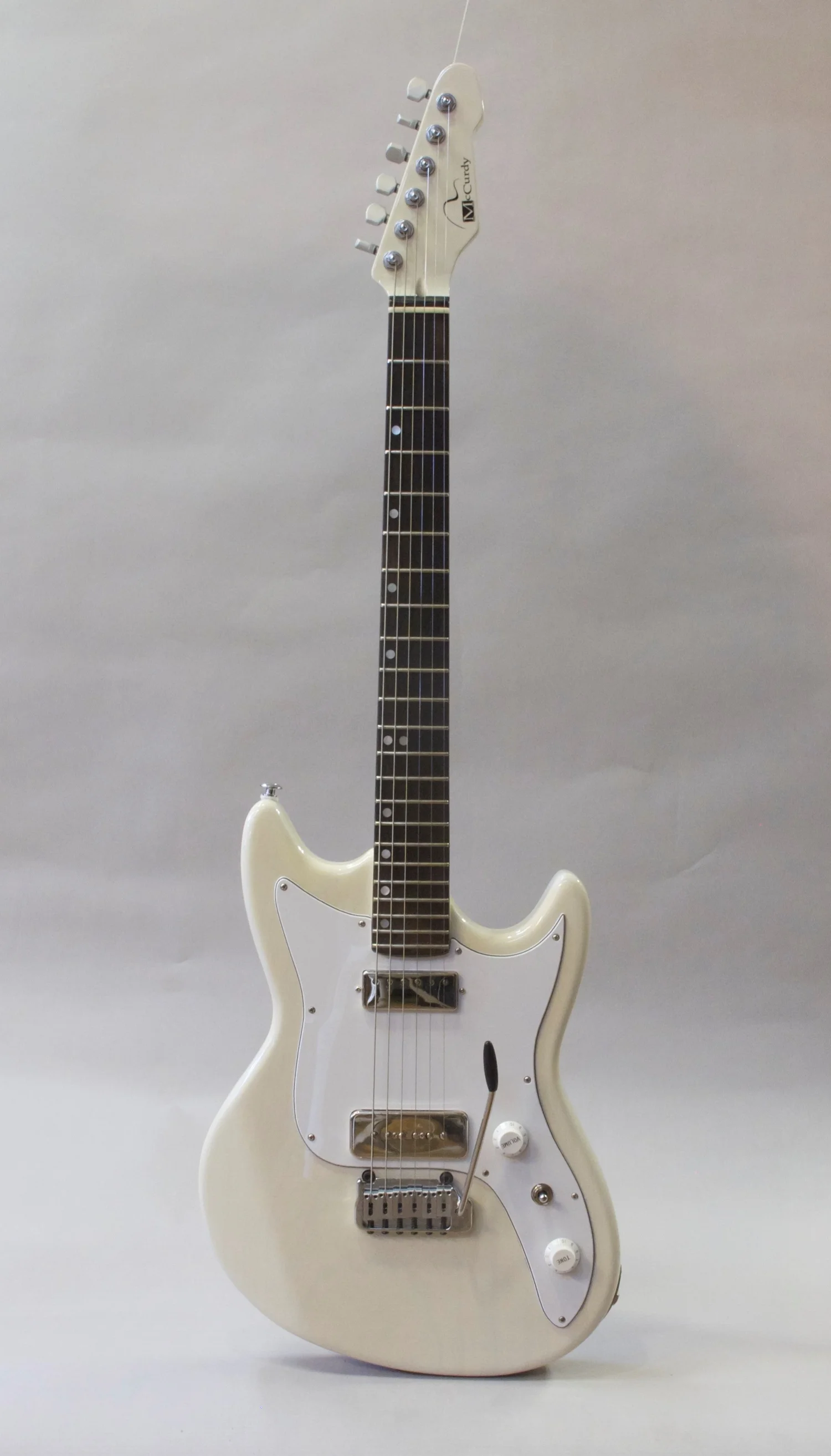 The Della — McCurdy Guitars