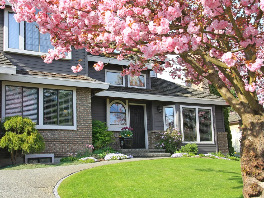 Four ways your HOA prepare the community for Spring