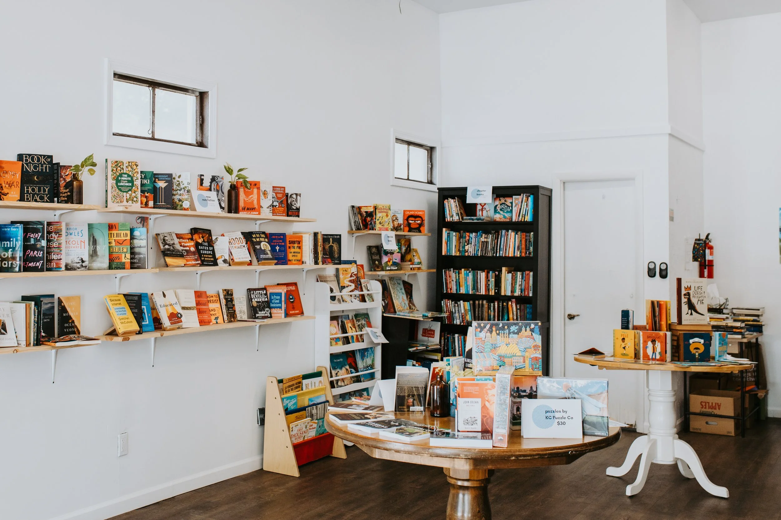 Profile: Flagship Books — MIKCexplore