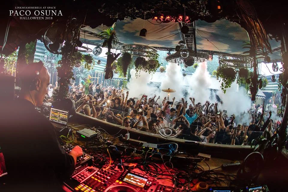 Photos — CLUB SPACE