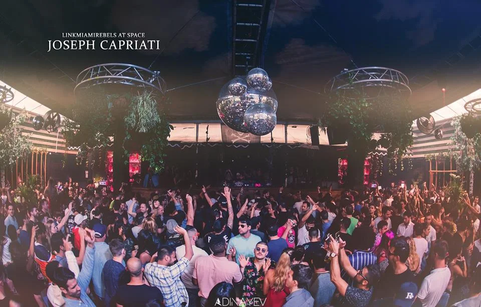 Photos — CLUB SPACE