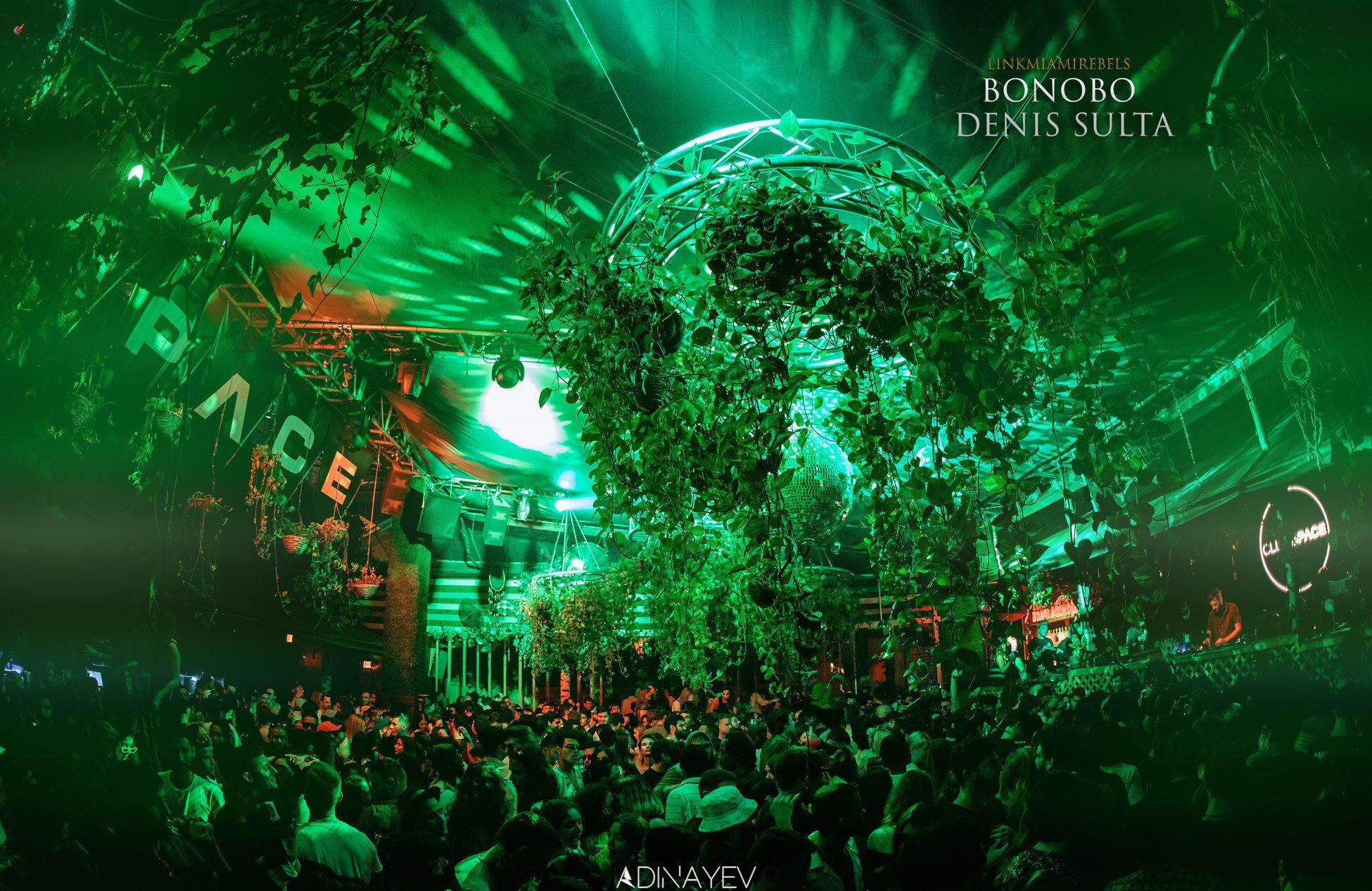 Photos — CLUB SPACE