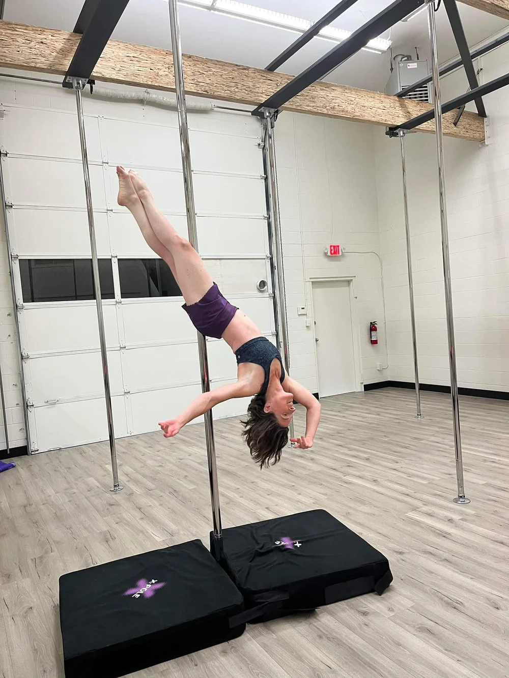 Pole Fitness | Pole Sisters Fitness - Qualicum Beach Pole Fitness Studio