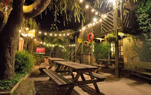 The Lock Inn