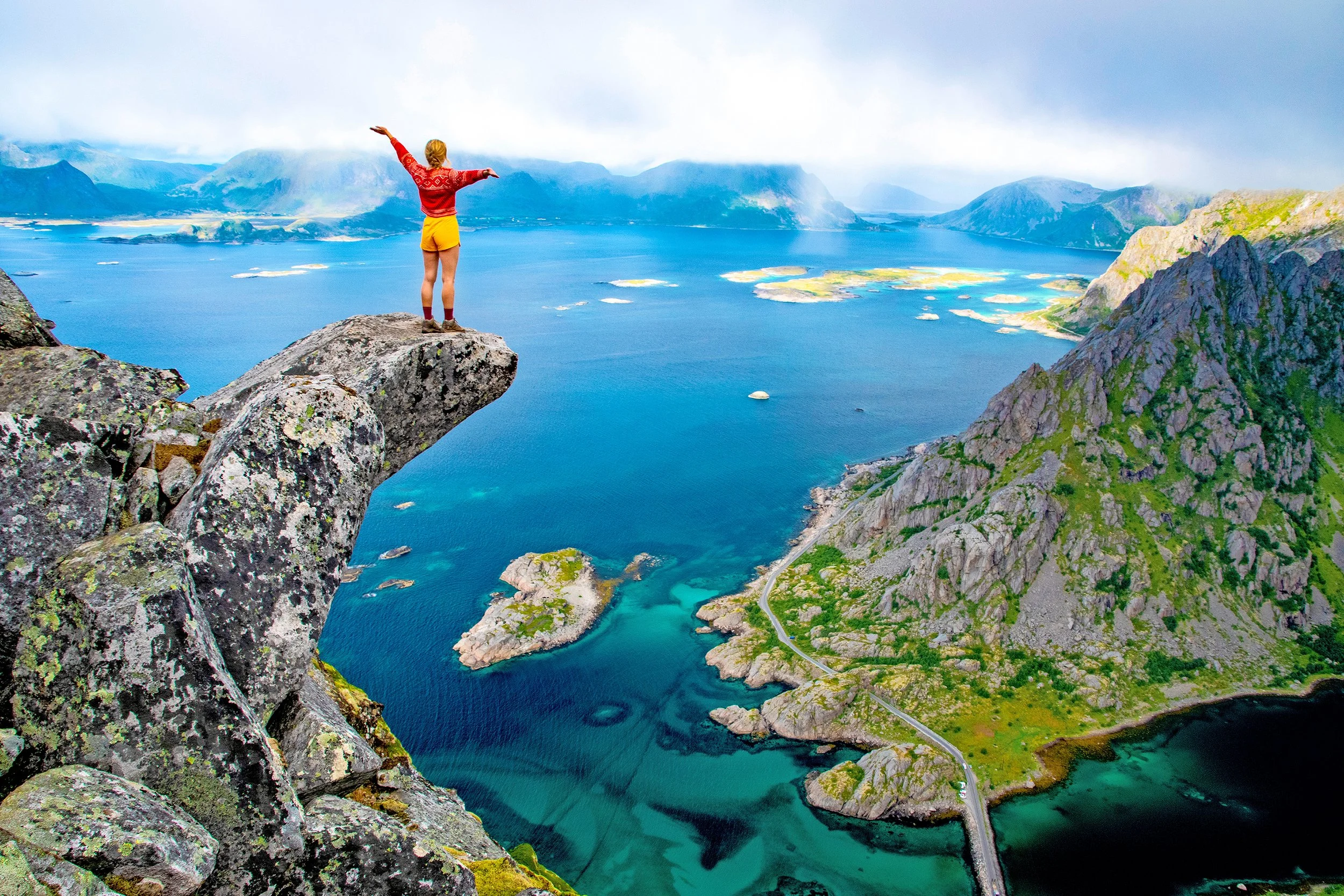 7 eventyrlige opplevelser i Nord-Norge — Bak omslaget