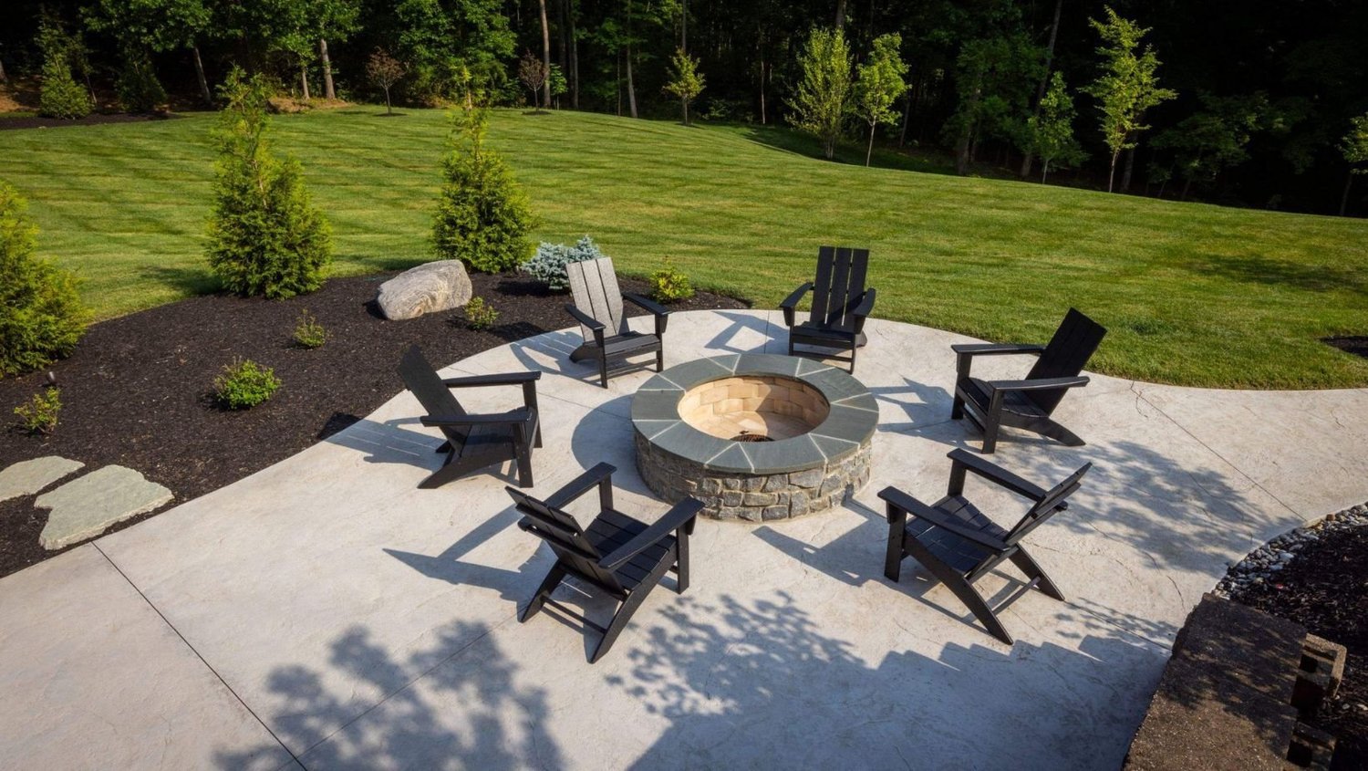 Backyard Fire Pit Landscaping Design Ideas | Seiler’s Landscaping ...