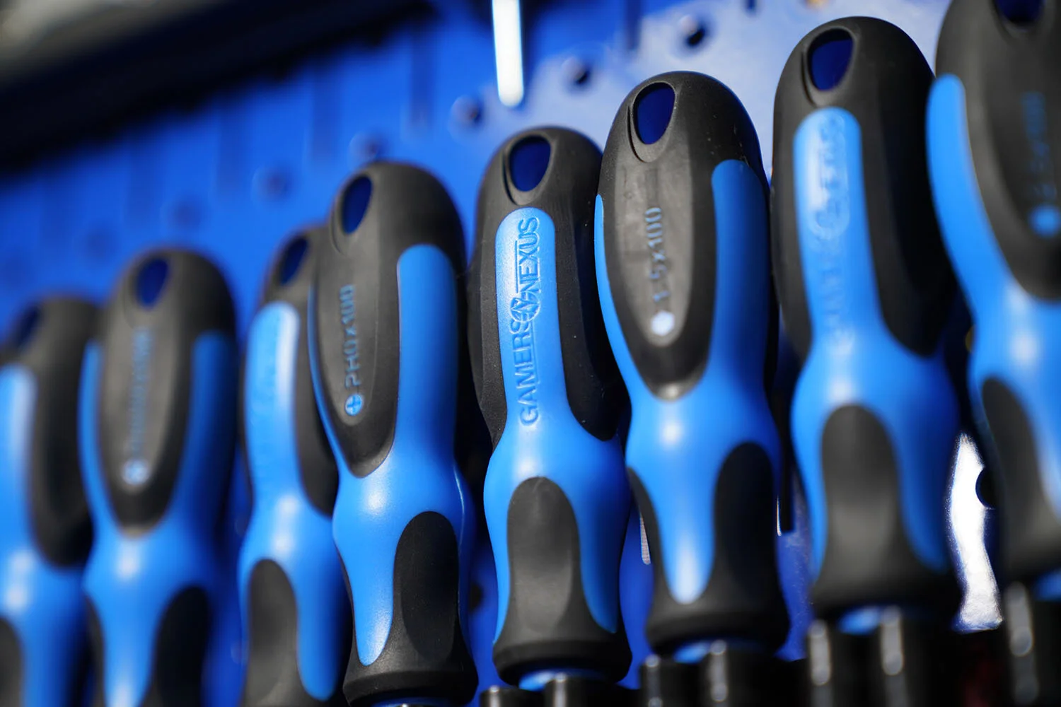 GamersNexus Tear-Down Toolkit for PC Building & Maintenance - 10 High ...