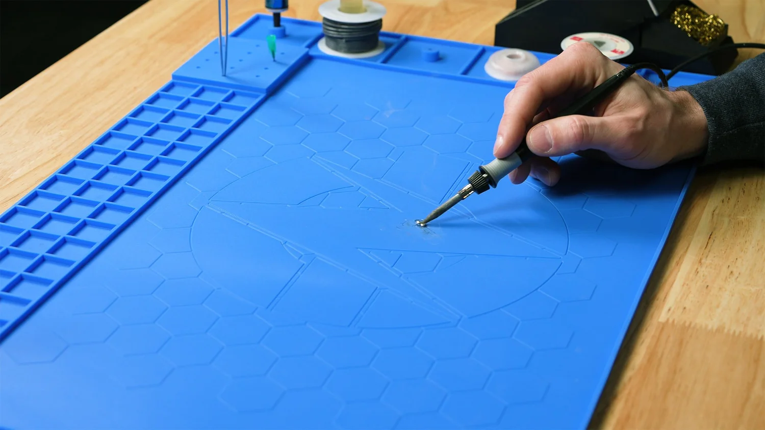 GN 'Flux' Project & Soldering Mat | 32" x 16" (813 x 406mm) — GamersNexus Official Store