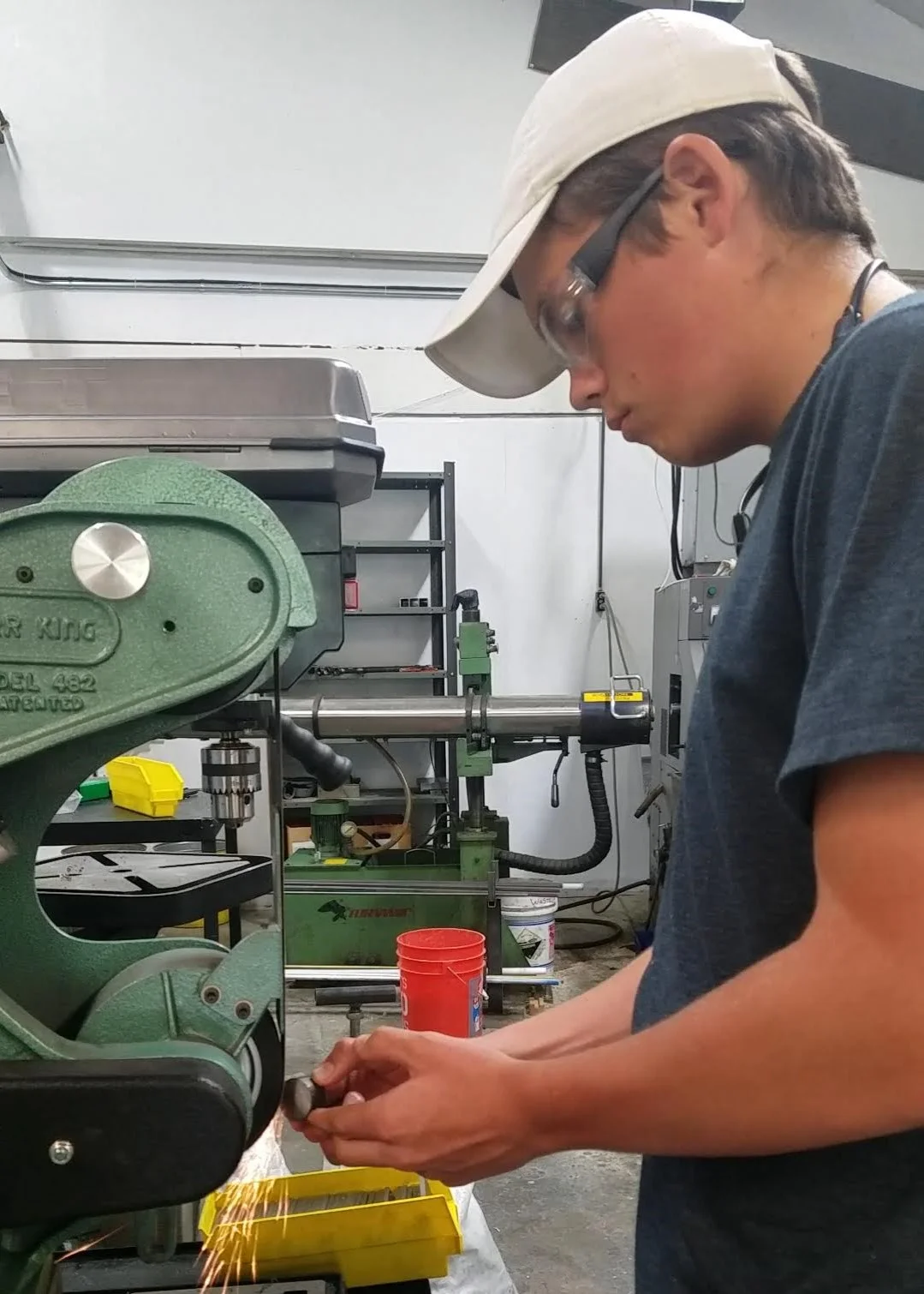 Tiger Manufacturing — A.R.E. Manufacturing Inc.