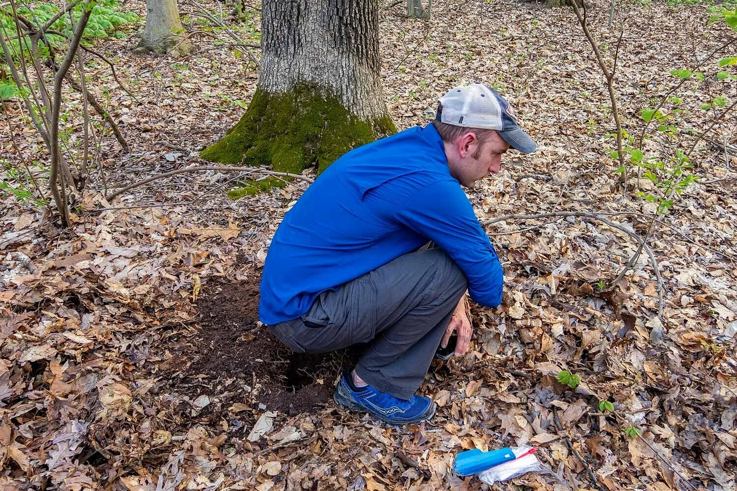 How to Poop in the Woods When Backpacking — Into the Backcountry