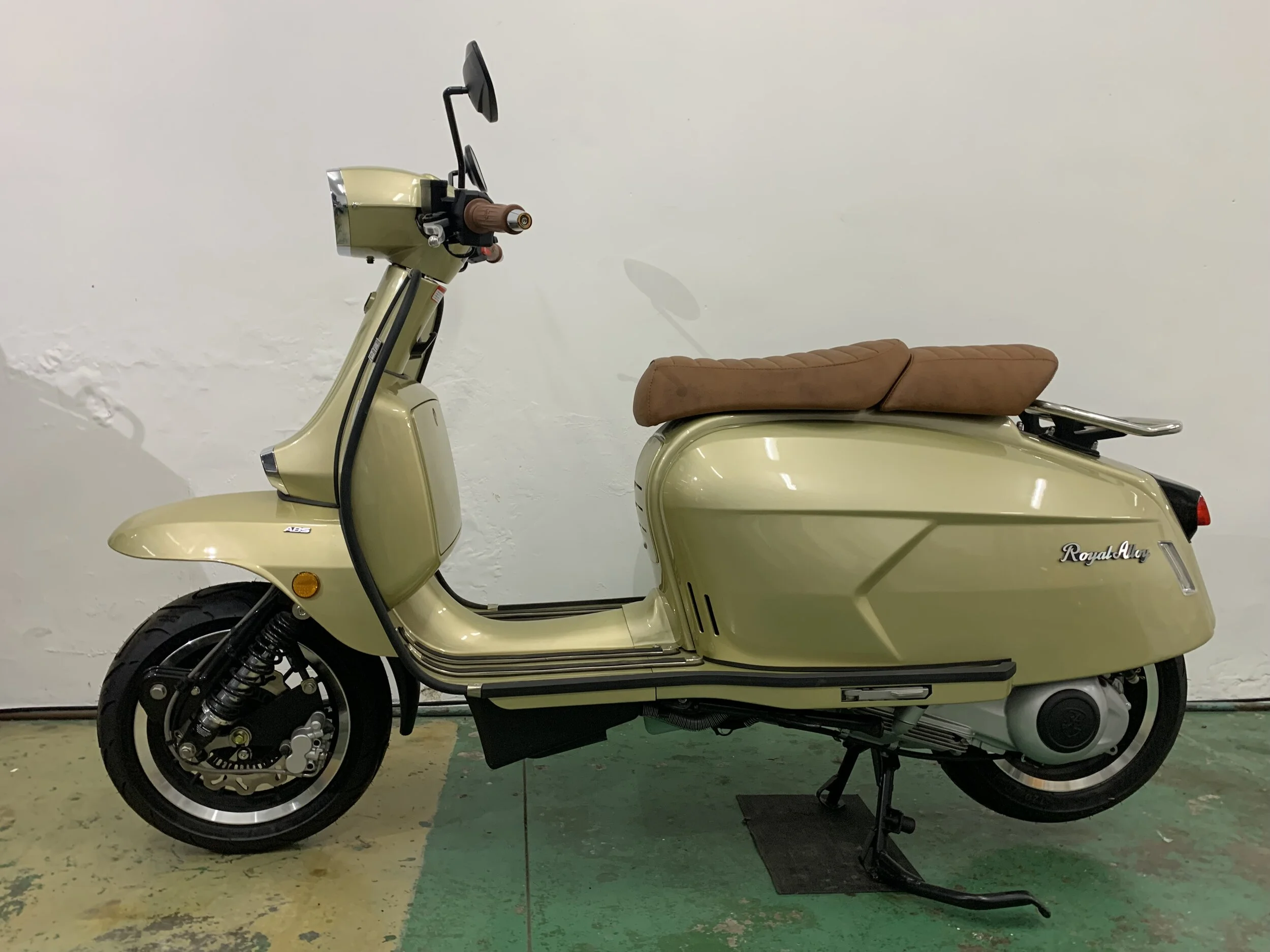 ROYAL ALLOY SCOOTERS — d'Honk Scooters