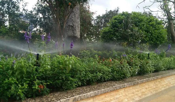 Rain Bird® 1800 Water Sprinklers - Victoria & Vancouver Island, BC