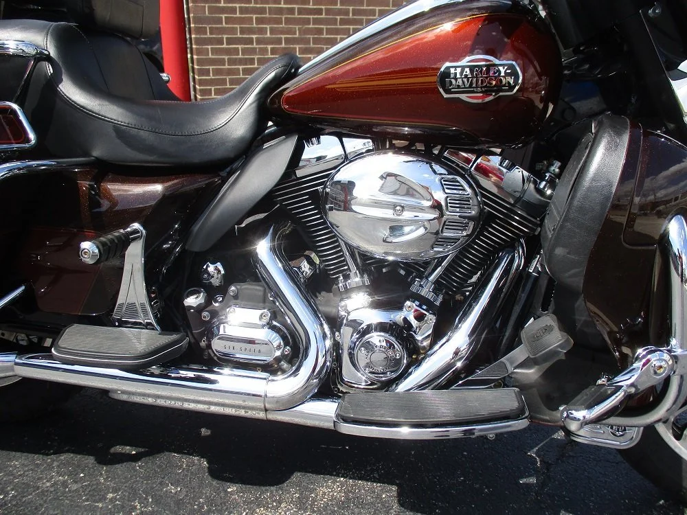 2011 H-D Ultra (Root Beer) — Sterling Motors Inc/Hot Rods Choppers