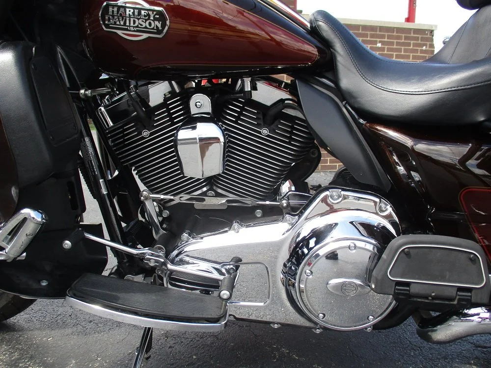 2011 H-D Ultra (Root Beer) — Sterling Motors Inc/Hot Rods Choppers