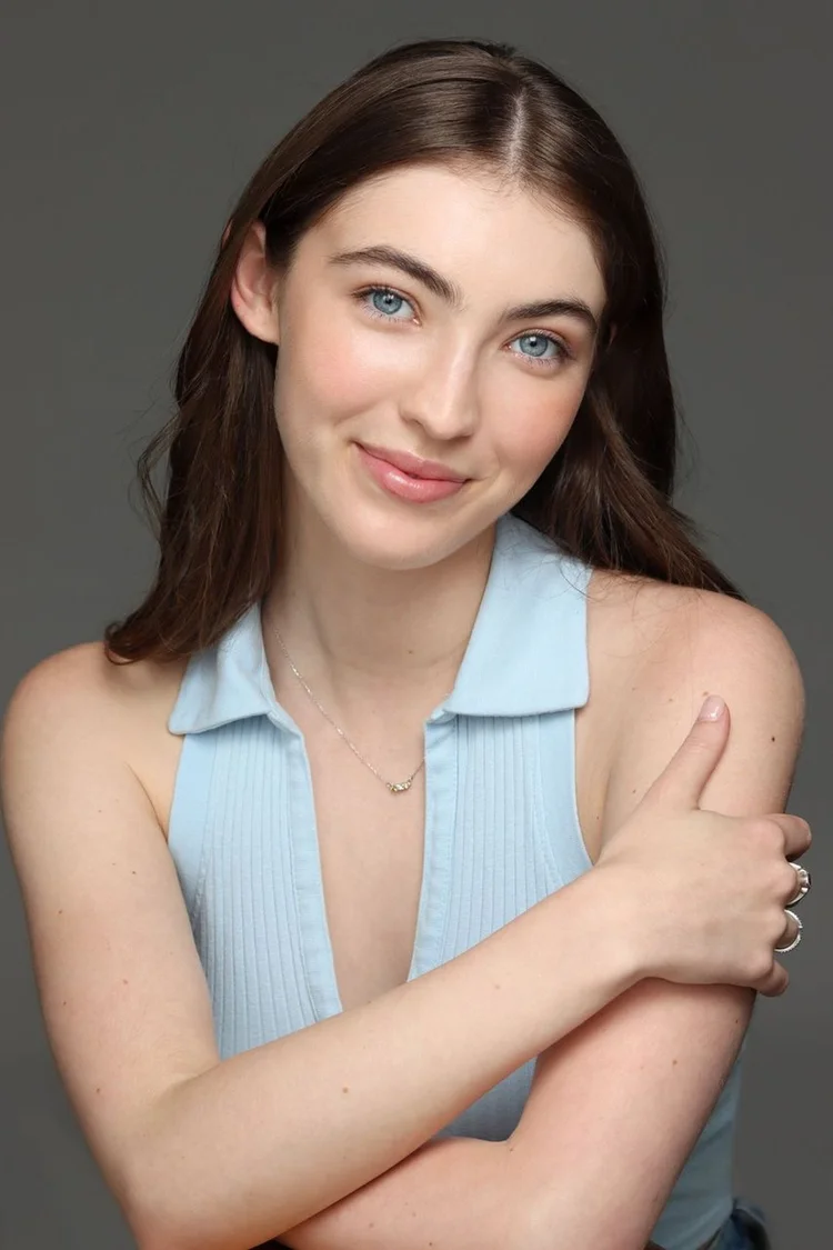 Helena Cielak — Helen Pandos Management