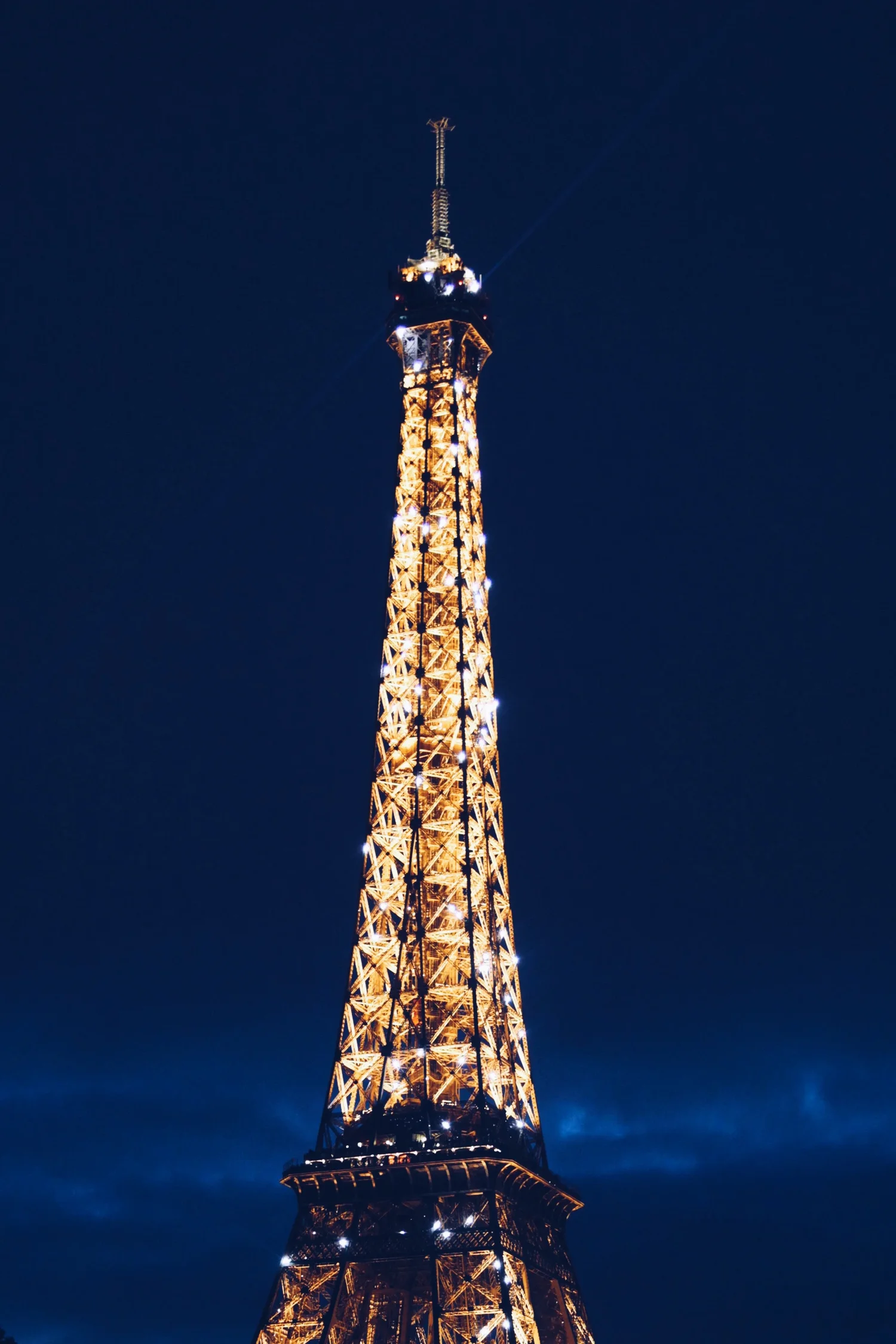 5 Fun Facts About the Eiffel Tower — Land + See Tours