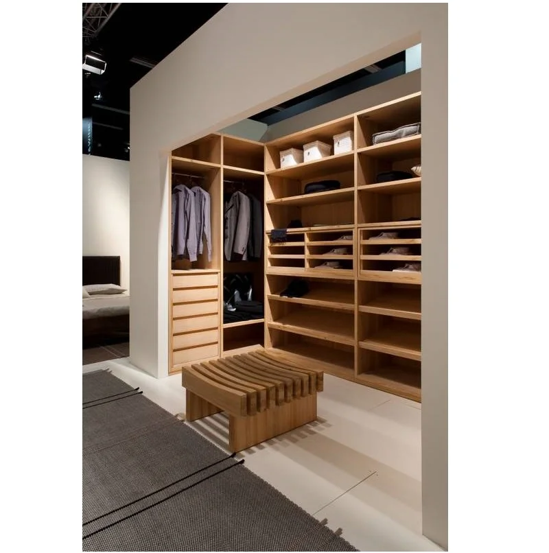 Wood Walk-in Closets to organize your clothes | Bello Spazio