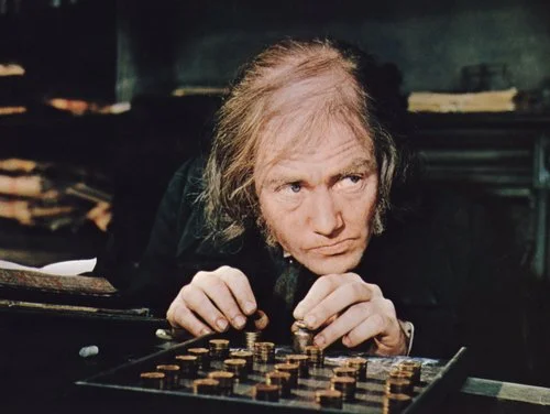 10 Festive Ways to Enjoy "A Christmas Carol" by Charles Dickens ...