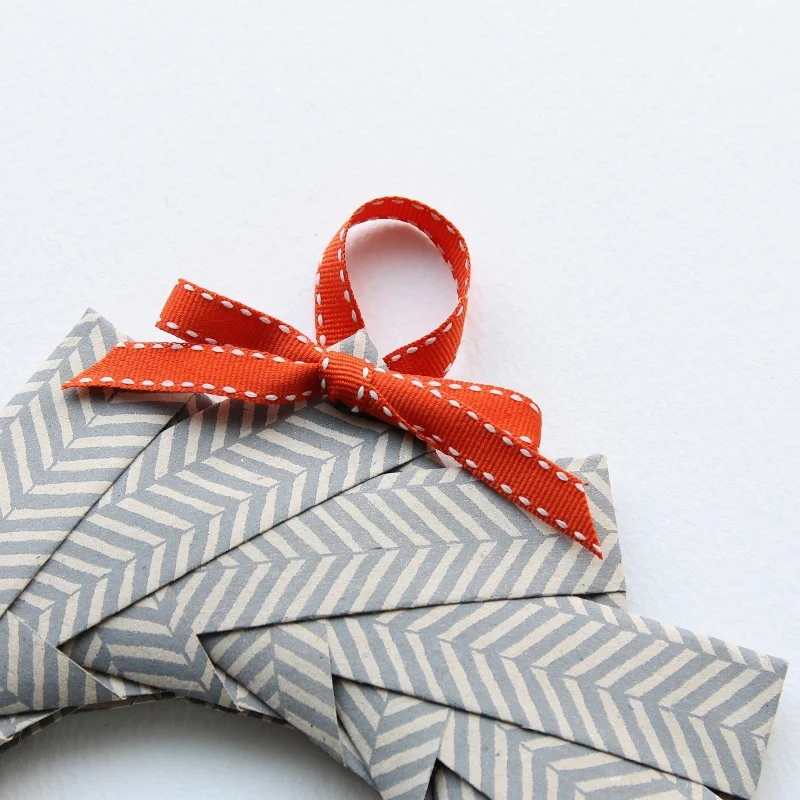 DIY origami wreath tutorial — paperiaarre
