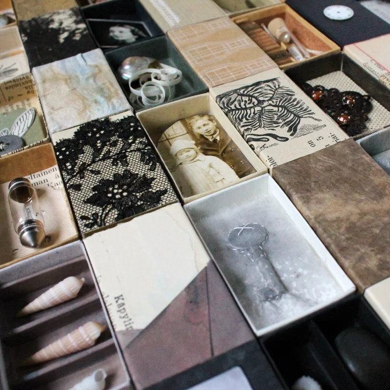 matchbox art for the 25th of December — paperiaarre