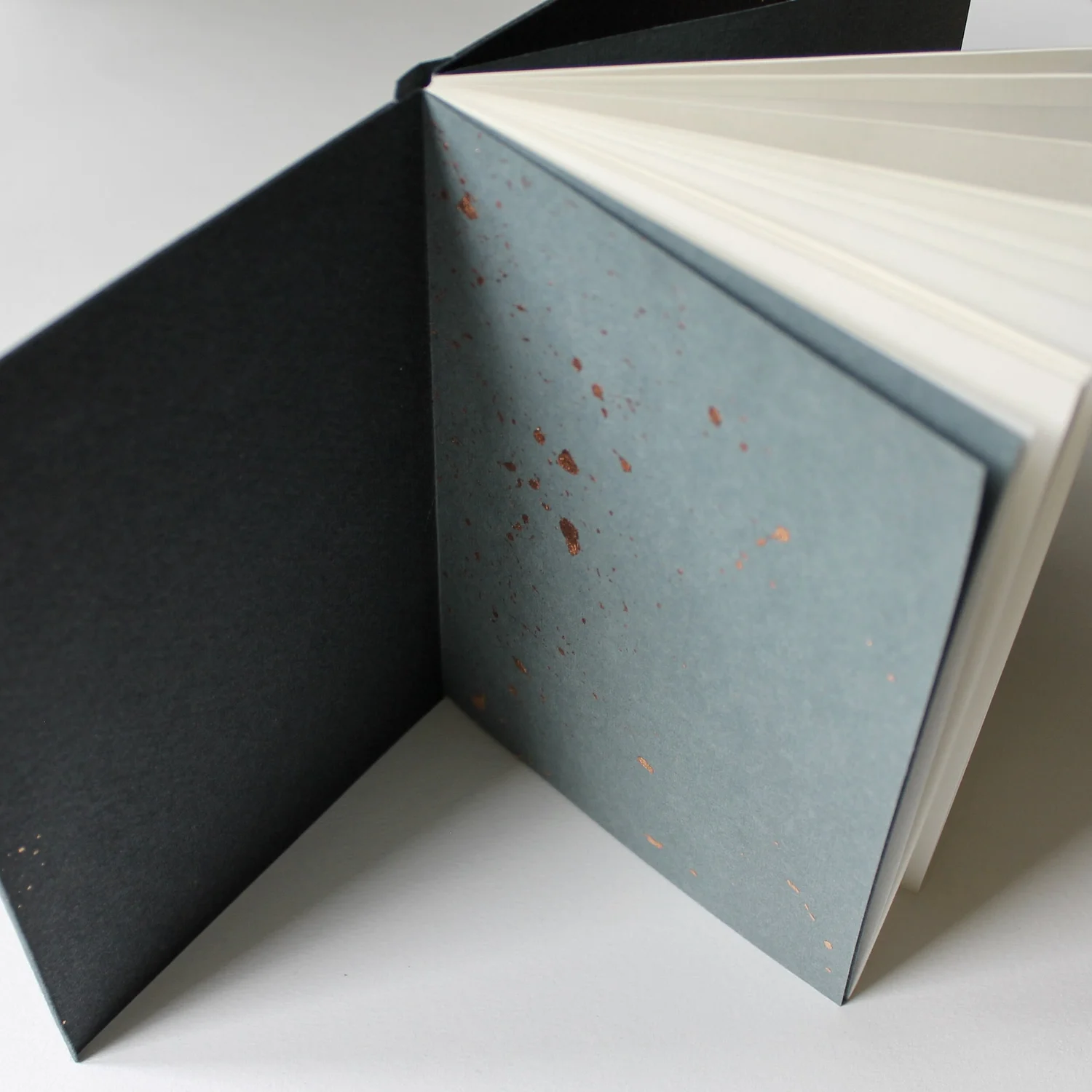 koko meren laajuus - my words, my binding — paperiaarre