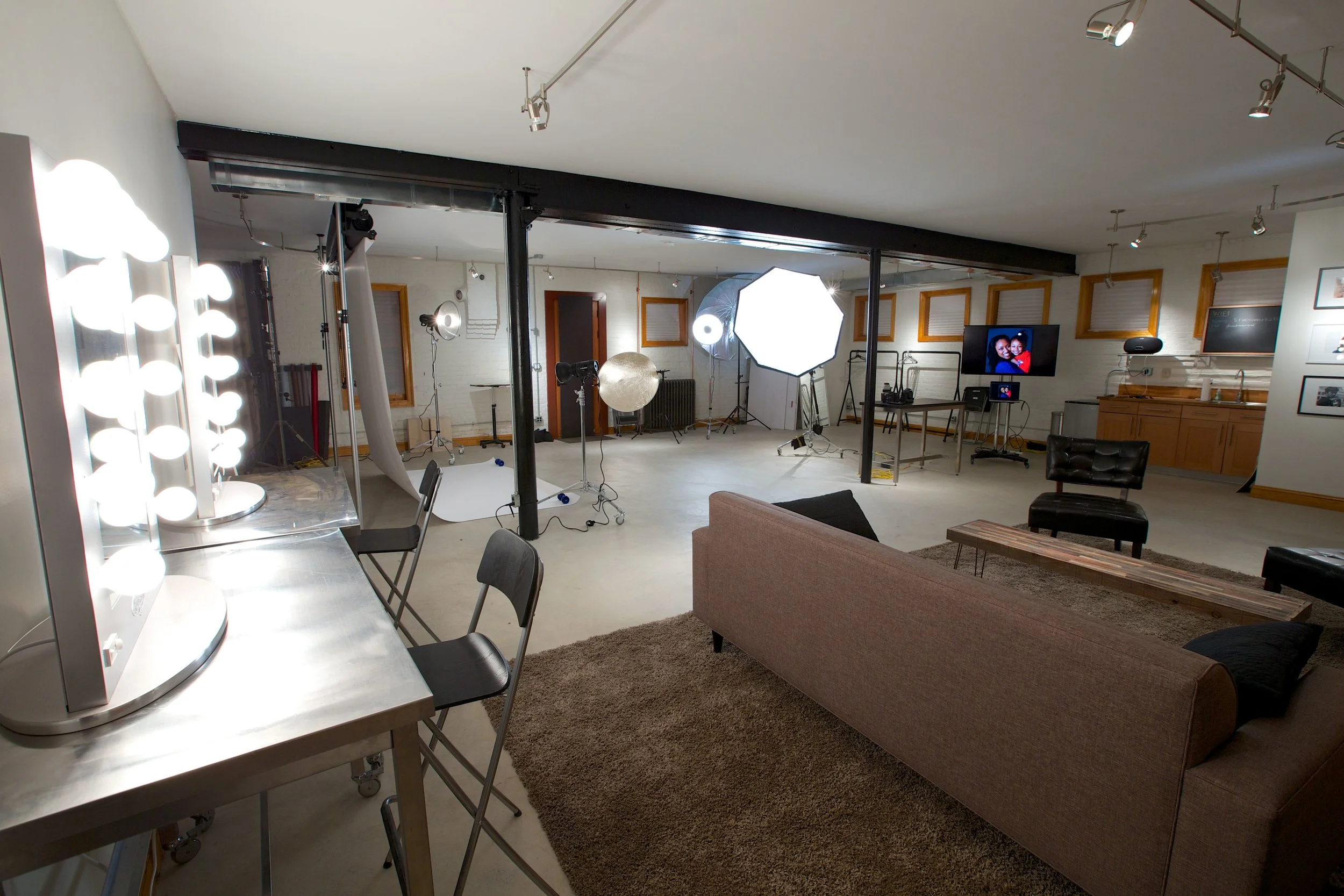 StudiowerksDC - Photo, Film/TV Studio.